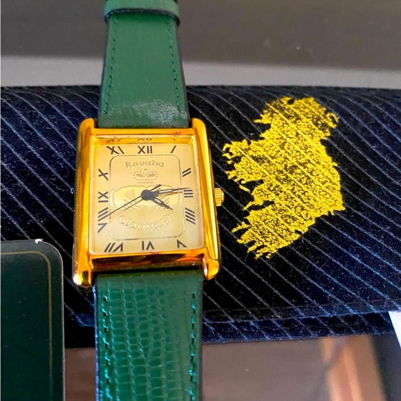 Rovada | Accessories | Vintage Rovada Authentic Irish Green Claddagh ...